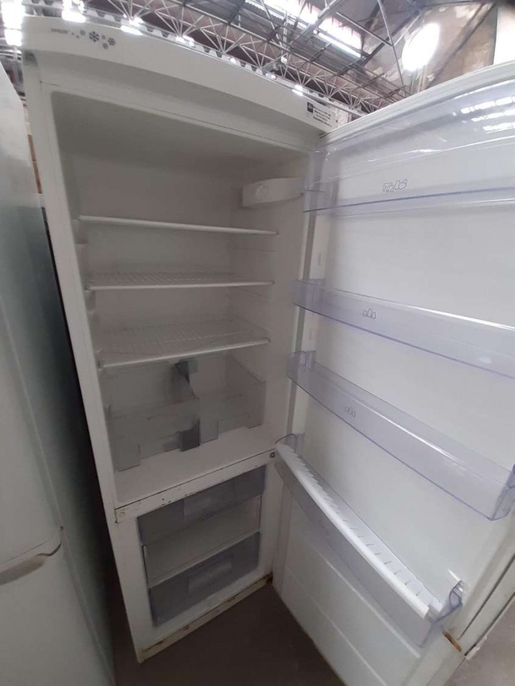 Használt Zanussi ZRB 334 W alulfagyasztós hűtőszekrény [H12414] - árak ...
