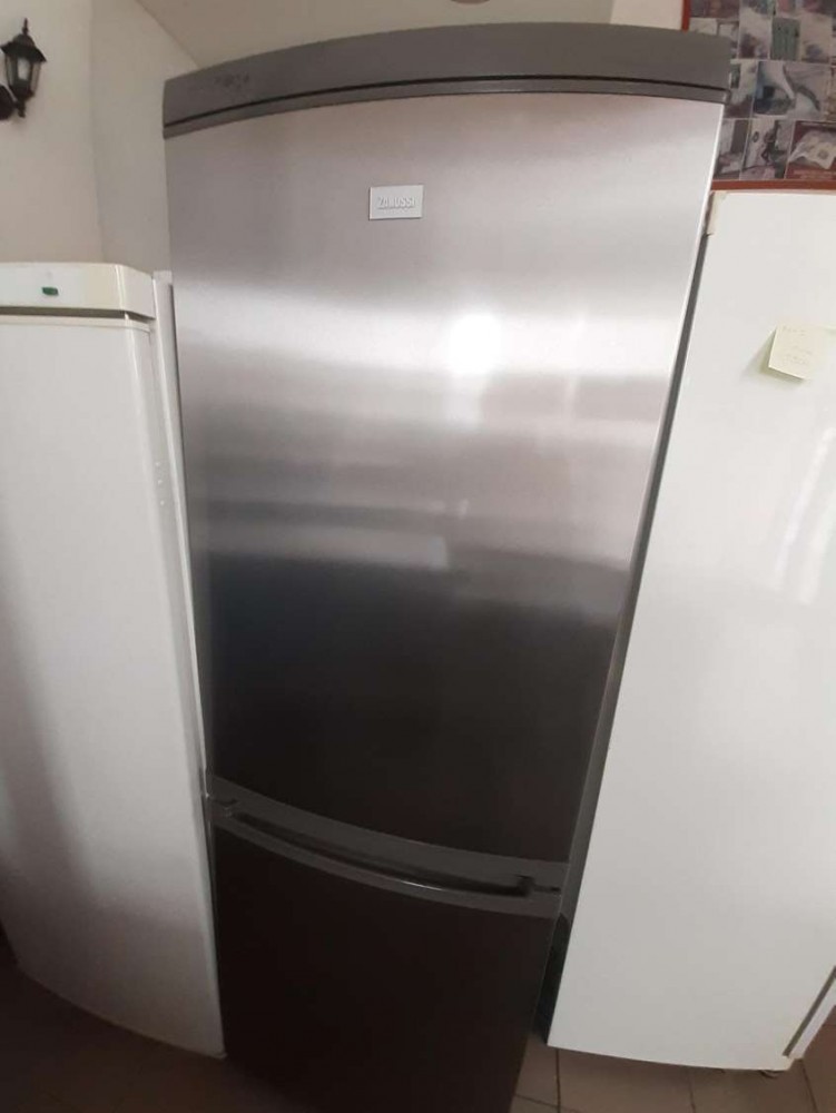 Használt Zanussi ZRB934XL alulfagyasztós hűtőszekrény [H12440] - árak ...